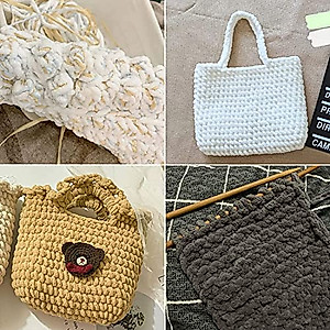 Chenille Yarn Velvet Blanket Yarn Jumbo Gauge, 110 Yard Soft Warm Hand Knitting Yarn Crochet Thread for Clothing Hat Scarf Blanket Slippers (Khaki)