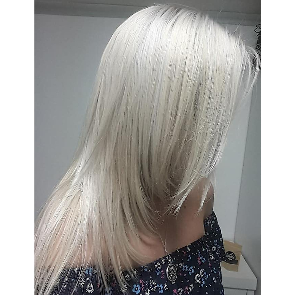 Ugly Duckling Los Angeles Brilliant Blonde Purple Shampoo 33.8 oz (1000 ml). Tones Blonde & Highlighted Hair. Low pH Formula, Sulfate Free, Gluten Free