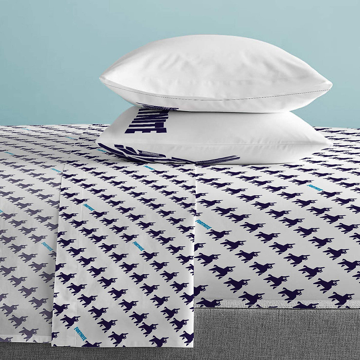 Jay Franco Fortnite Llama Geo Full Sheet Set - 4 Piece Set Super Soft and Cozy Kid’s Bedding - Fade Resistant Microfiber Sheets (Official Fortnite Product)