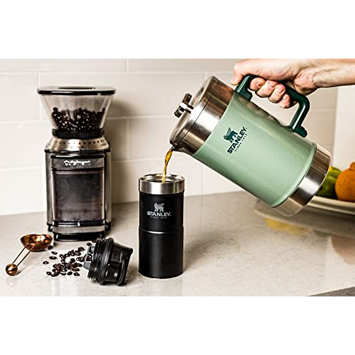 Stanley 10-02888-007 The Stay-Hot French Press Hammertone Green 48OZ / 1.4L