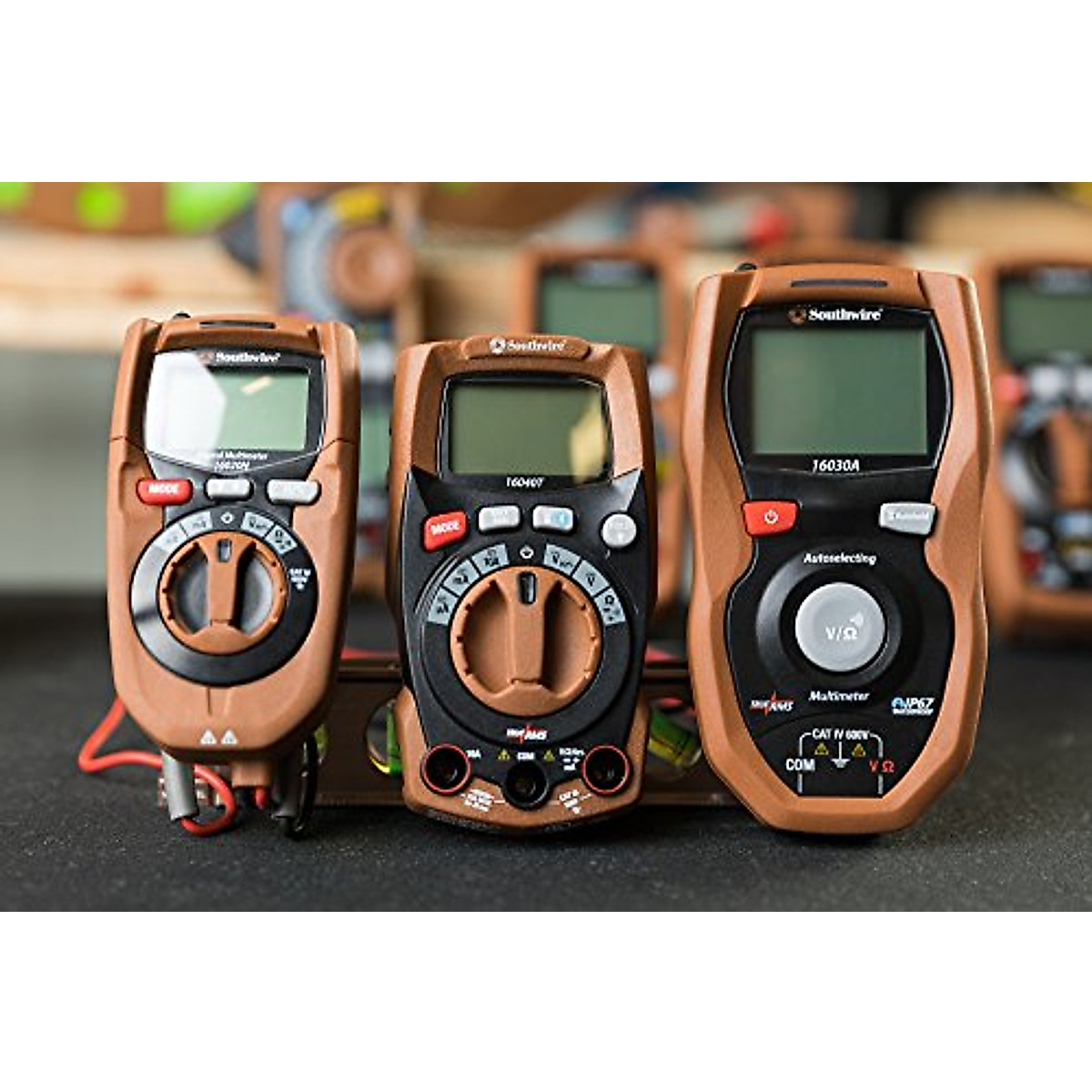 Southwire 16030A Autoselecting CAT IV Multimeter