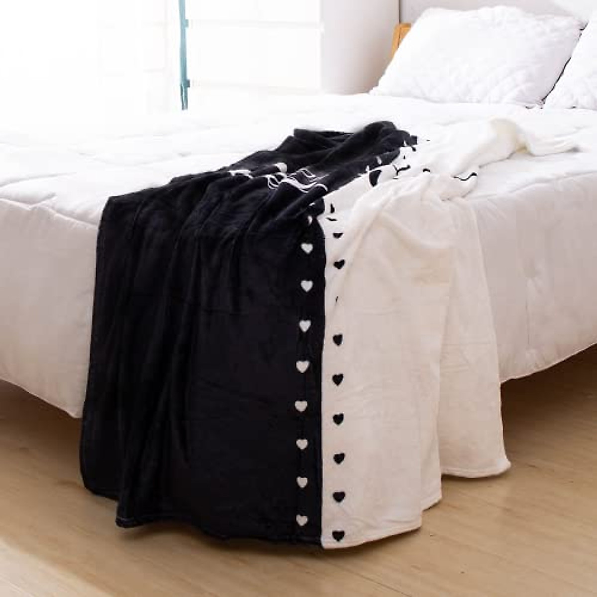 Hubby and Wifey Blanket Wedding Gifts For Couples - Unique Bridal Shower Mr and Mrs Gifts Bride To Be Gifts His And Her for Newlywed Valentines Day Christmas Anniversary Married Gifts（60"x50"）