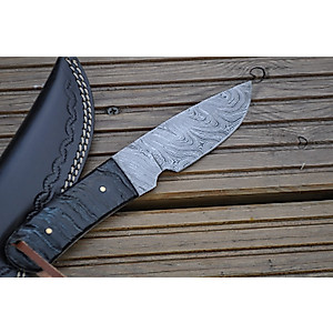 Perkin Handmade Damascus Steel Knife - Hunting Knife - Ram's Horn Handle- Full Tang - Amazing Value