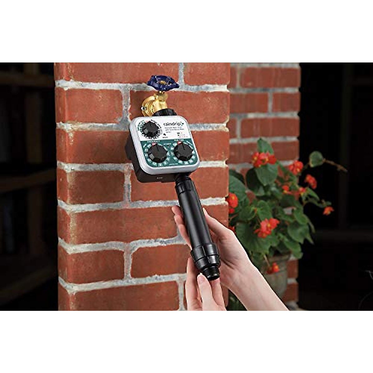 Raindrip R560DP Automatic Drip Irrigation Watering Kit with Timer for Containers and Hanging Baskets, Waters up to 20 Plants, Includes Timer with Customizable Settings and 20 PC Drippers,Black