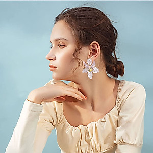 Boho Stud Earrings for Women - Chic Flower Statement Earrings with Gold Flower Bud, Great for Sister, Mom, Lover and Friends