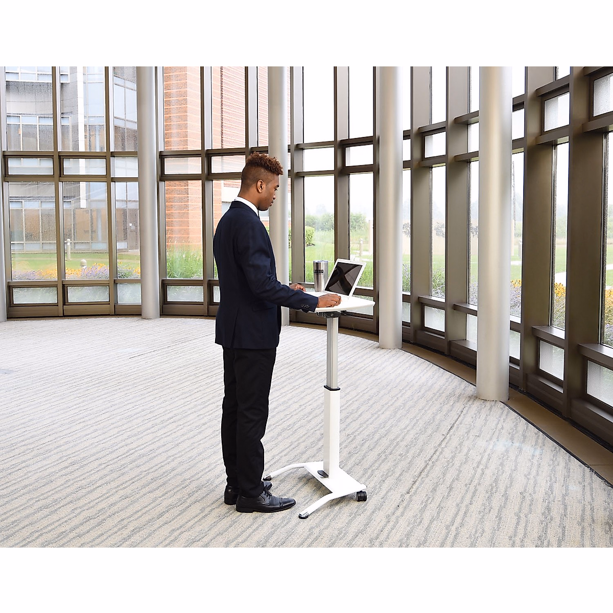 LUXOR -Pnematic Height Lectern