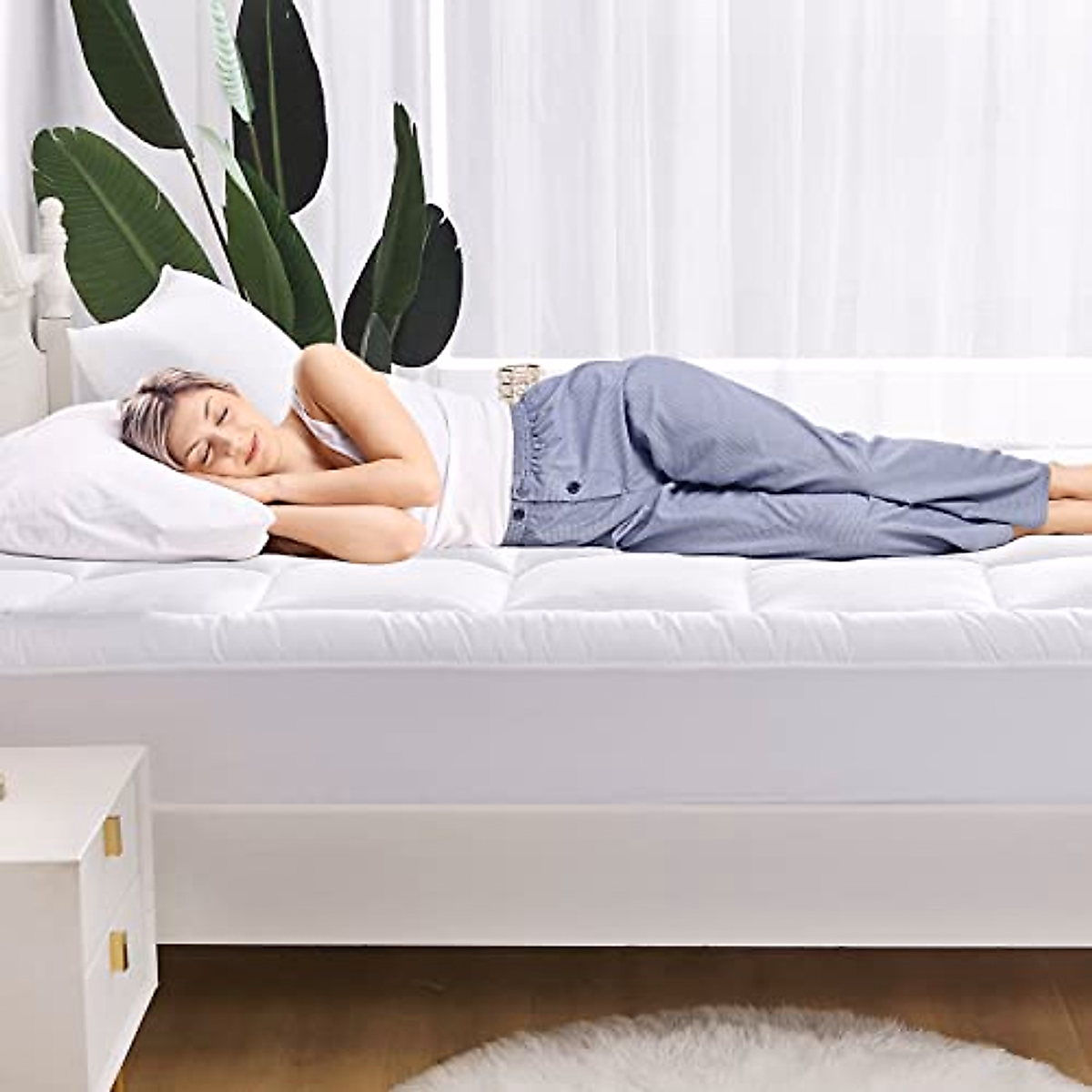 YUGYVOB Queen Mattress Pad, Pillow Top Cooling Mattress Topper with 8"-20" Deep Pocket, 600GSM Thick Bed Topper Mattress Cover Protector, Quilted Down Alternative Fill