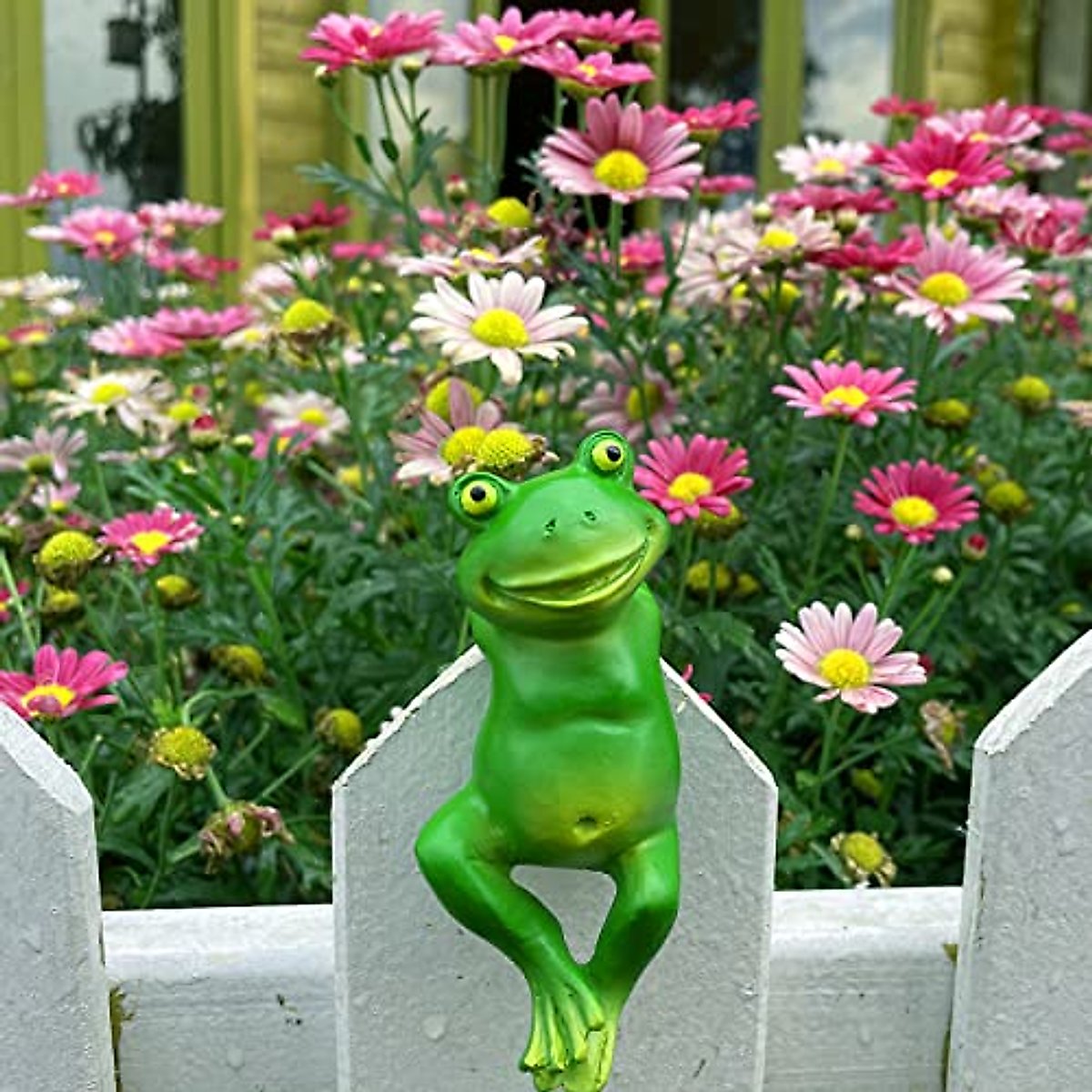 VEEBELL Frog Garden Statues Outdoor Décor, Hanging Animal Resin Statues Collectible Figurine for Garden Decoration for Flower Pot/Fence Patio Yard Art Pond Lawn Outdoor Ornament, Set of 3
