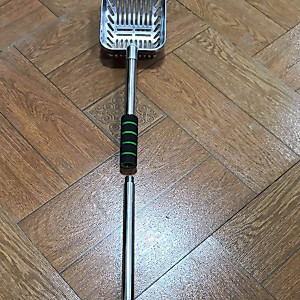 32 inch Cat Litter Scooper Metal Cat Litter Scoop Long Handle Cat Scoop Litter Box Scooper Non-Stick Aluminum Deep Shovel Litter Scoop Large Kitty Sifter Scoop Manages Big Clumps of Multi-Cat Families