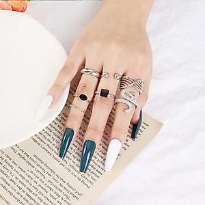 HUASAI Knuckle Snake Rings Set Halloween Crystal Snake Rings for Women Girls Snake Stacking Ring Boho Stacking Rings for Teen Girs (Black Crystal Rings)