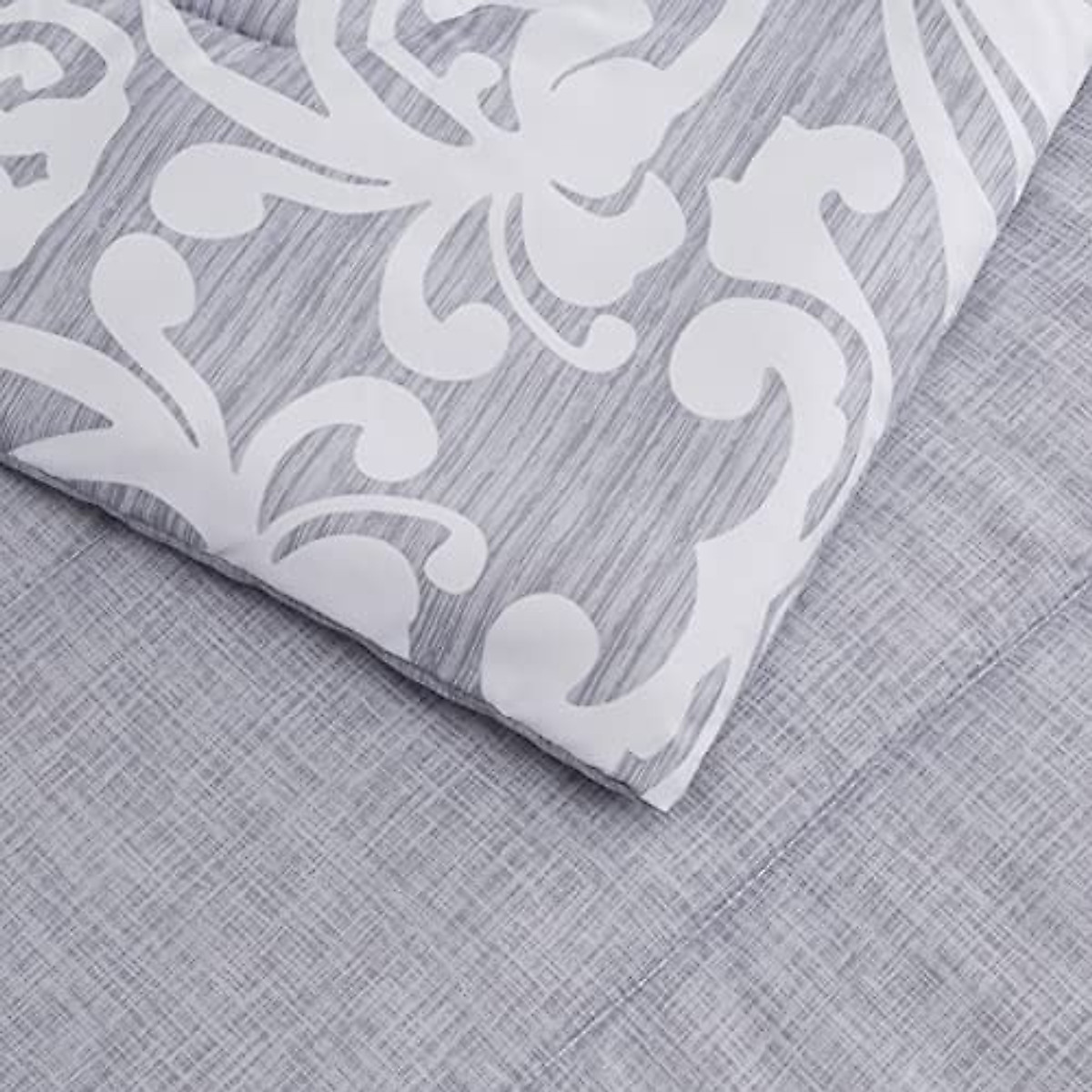 Amazon Basics Ultra-Soft Lightweight Reversible Microfiber Comforter Bed-in-a-Bag, 7-Piece Set, Full/Queen, Gray Medallion