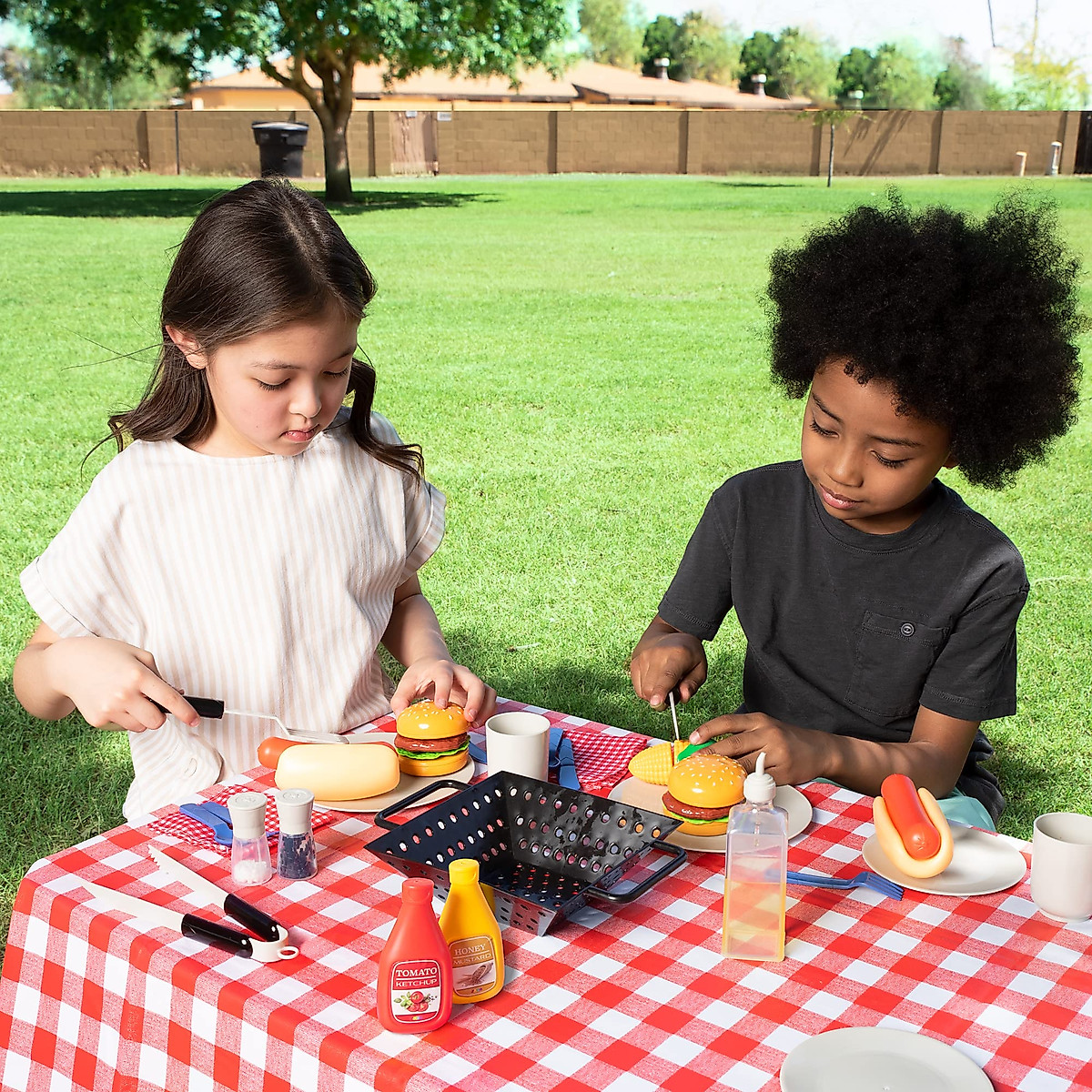 Play-Act 27 PCS Kids BBQ Grill Playset Backyard Barbecue Play Grill Toy Set for Toddlers，Play Food Sets for Kids Kitchen