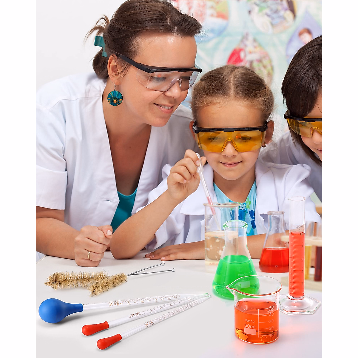 18 Pieces Lab Glassware Set Beaker Flask Cylinder Set Includes 3 Glass Beakers 3 Erlenmeyer Flasks 3 Graduated Measuring Cylinders with Droppers Brushes and Glass Stirring Rod for Lab Experiment