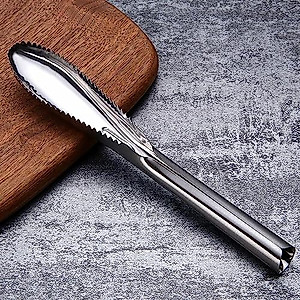 Fish Scaler Manual Stainless Steel Fish Skin Brush Scraping Fishing Scale Brush Graters Fast Remove Fish Cleaning Peeler Fish Scalers Sawtooth Fish Descaler Tool for Family Kitchen, Seafood Markets