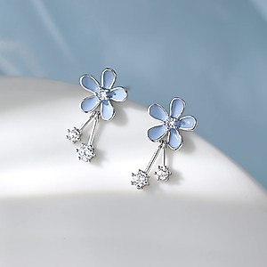 SLUYNZ 925 Sterling Silver Pretty Flowers Earrings Studs for Women Teen Girls Elegant CZ Flowers Studs Earrings (A-Silver)
