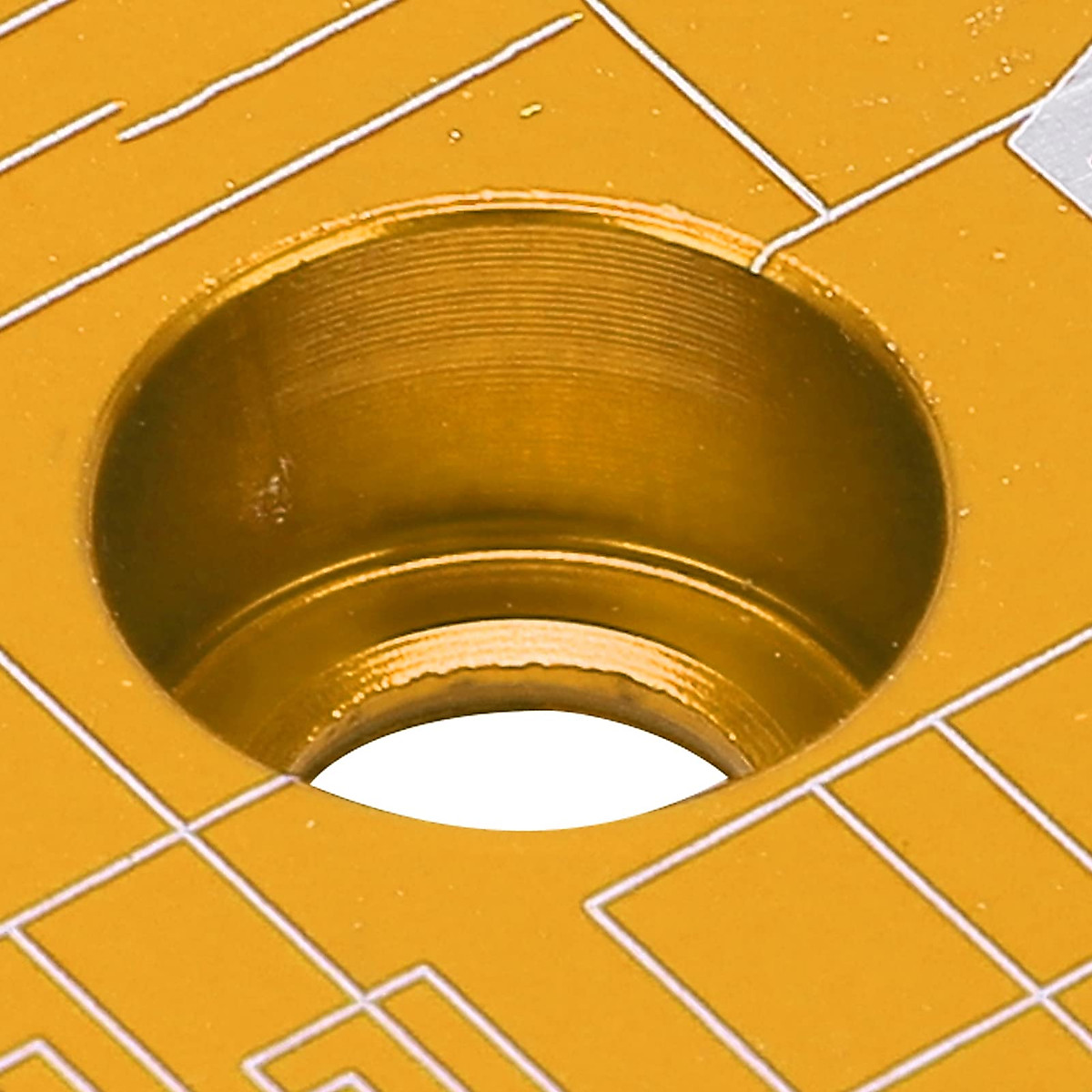 SUNGOOYUE Headset Top, 31.8mm Aluminum Alloy Headset Stem Top Cover with Bolts for Mountain Bikes Road Bikes(Yellow)