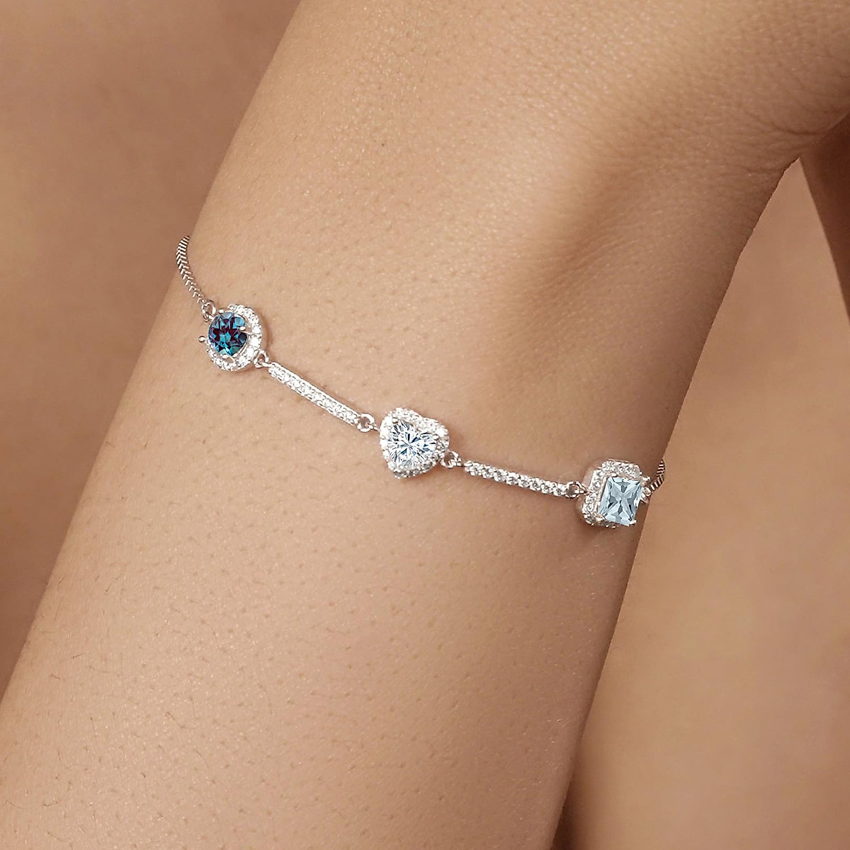 Gem Stone King 925 Sterling Silver Bracelet For Women Round Purplish Created Alexandrite and Moissanite (1.50 Cttw)