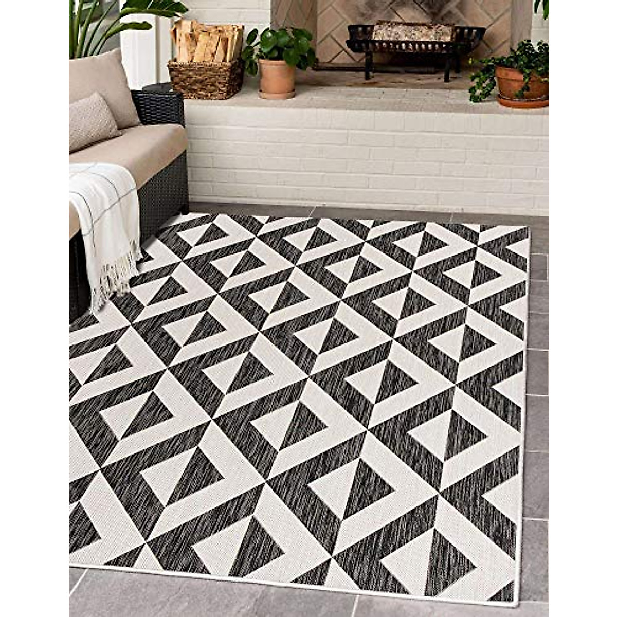 Unique Loom Jill Zarin Outdoor Collection Geometric Area Rug (7' 0 x 10' 0 Rectangular, Charcoal Gray)