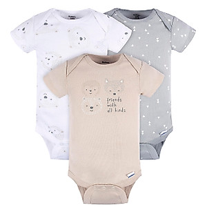 Gerber Baby Boys and Girls 12 Piece Layette Gift Set, Woodland, 0-3 Months