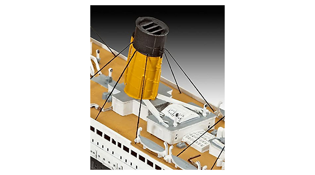 RMS Titanic Plastic Model Kit | Revell of Germany 100th Anniversary