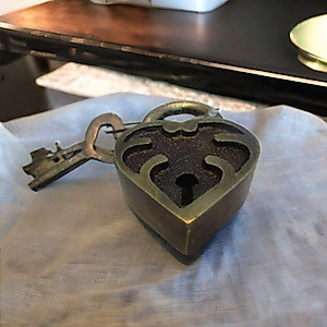 Home - Garden Brass Padlock - Lock with Keys - Working - Brass Made - Type : Small Heart - Brass Finish (51)