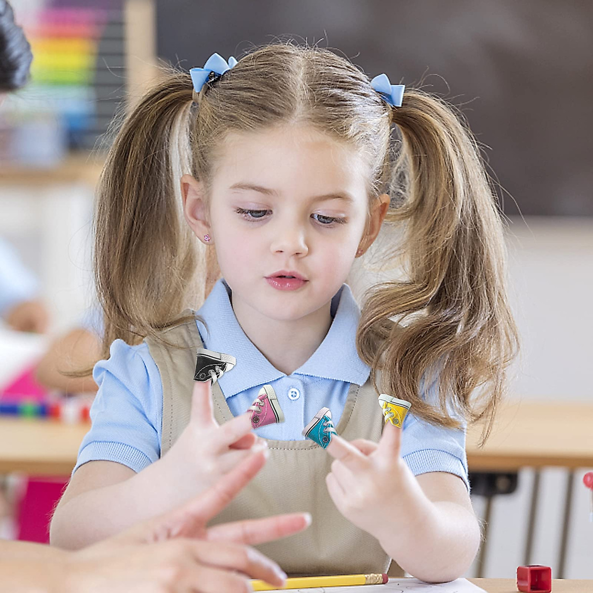 Grosun 6 Pairs Mini Shoes Mini Finger Shoes Fingerboard Shoes Doll Shoes Mini Skateboard Shoes Mini Sneakers Finger Shoes for Fingerboard Miniature Shoes Tiny Shoes for Finger (Mixed Color)