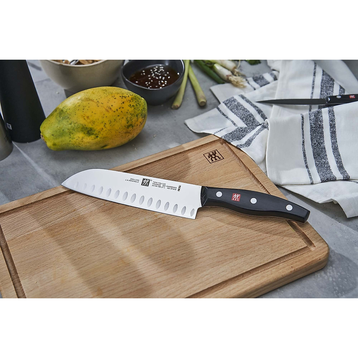 Zwilling  J.A. Henckels Twin Signature Chinese Chef Knife, Santoku Knife 7 Inch,Stainless Steel, Black