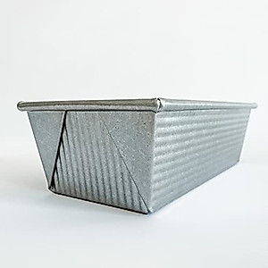 USA Pan Bakeware Aluminized Steel 6 Pieces Set, Cookie Sheet, Half Sheet, Loaf Pan, Rectangular Pan, Square Cake Pan, 12 Cup Muffin Pan