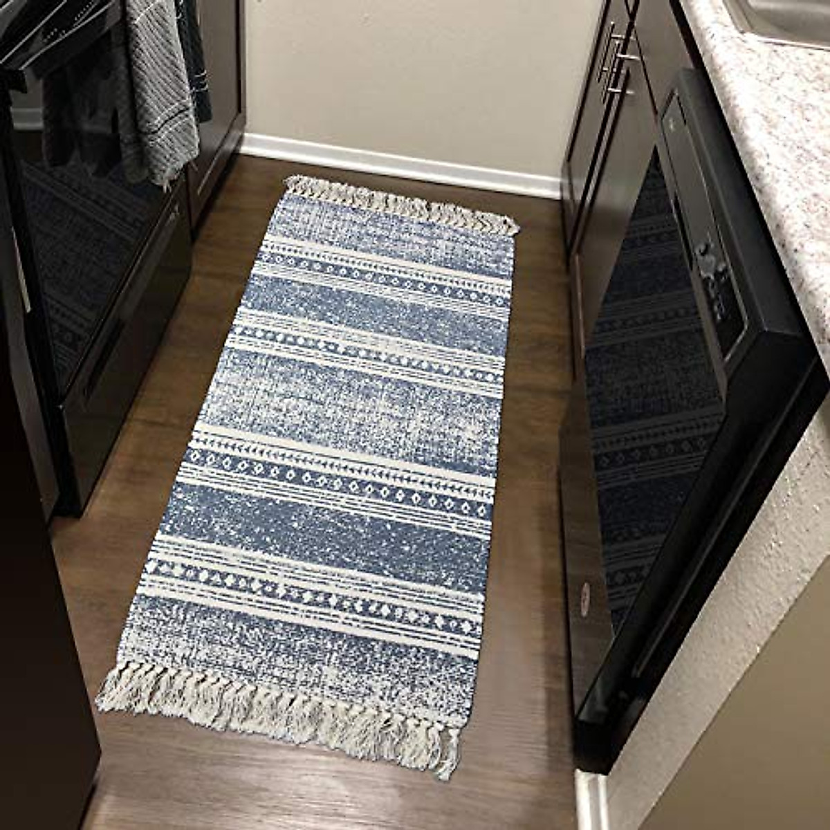 ABREEZE Cotton Rug Runner 2'x4.3', Boho Rug for Bedroom, Hand Woven Cotton Fringe Tassel Area Rug for Kitchen Laundry Bathroom Doorway