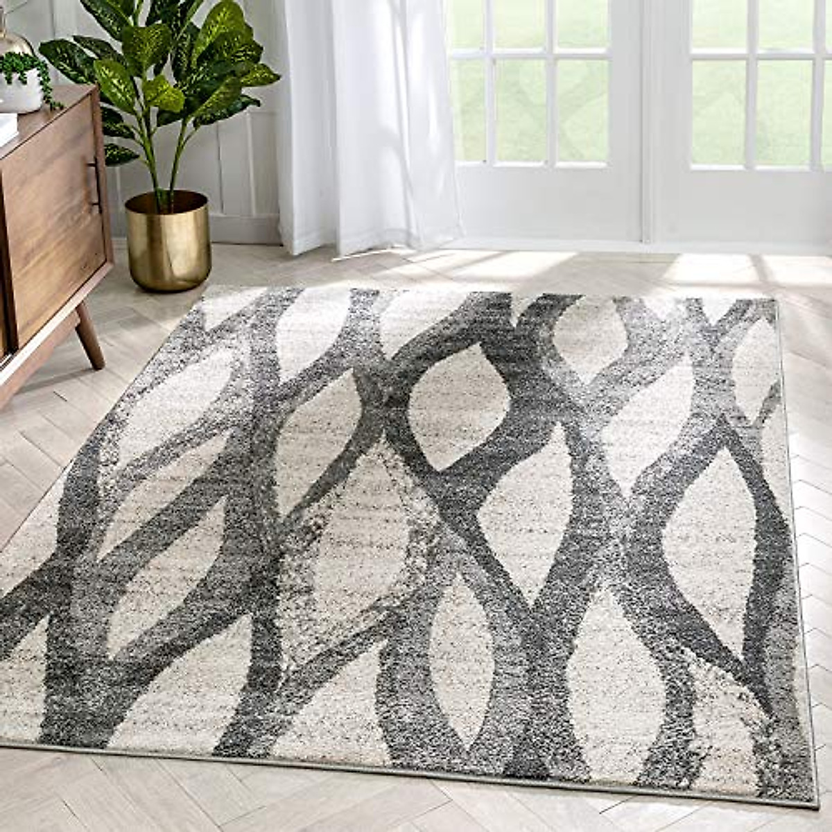 Well Woven Lisbon Toro Modern Ogee Geometric Ivory 7'10" x 9'10" Area Rug
