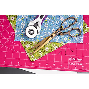 The Quilted Bear Rotating Cutting Mat 12" x 12" - Square Self Healing 360° Rotating Craft Cutting Mat with Innovative Locking Mechanism for Quilting & Sewing Your Choice of Colours Available! (Pink)
