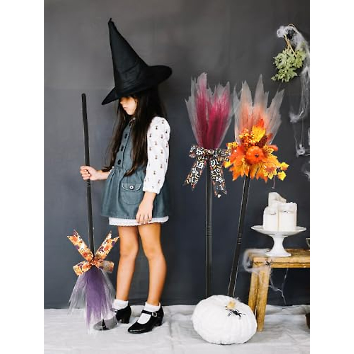 2pcs Halloween Witch Broom, Plastic Broom Witch Broomstick, Halloween Witch Decoration Props, Flying Broomstick for Halloween Costume Party Supplies (B)