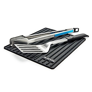 Broil King 60009 Silicone Side Shelf Mat , Black