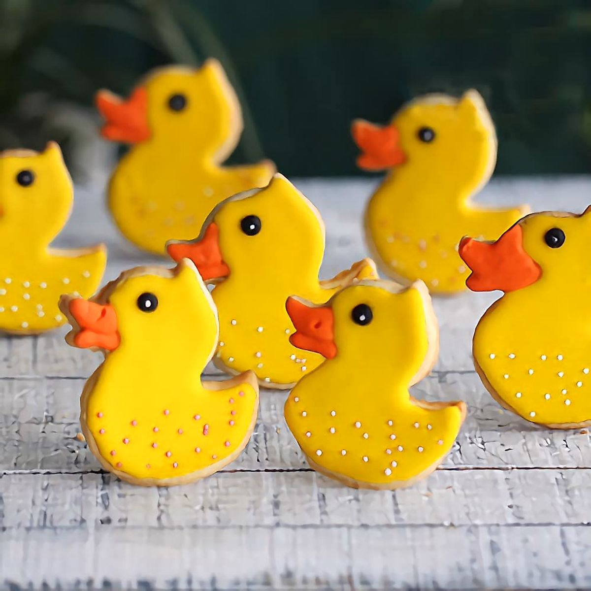 Duck Shaped Cookie Cutter Set of 4 - Cute Duck and Duckling Metal Stainless Steel Cookie Cutter Biscuit Mold for Fondant Fruit Bread Kids Birthday Party Decorations