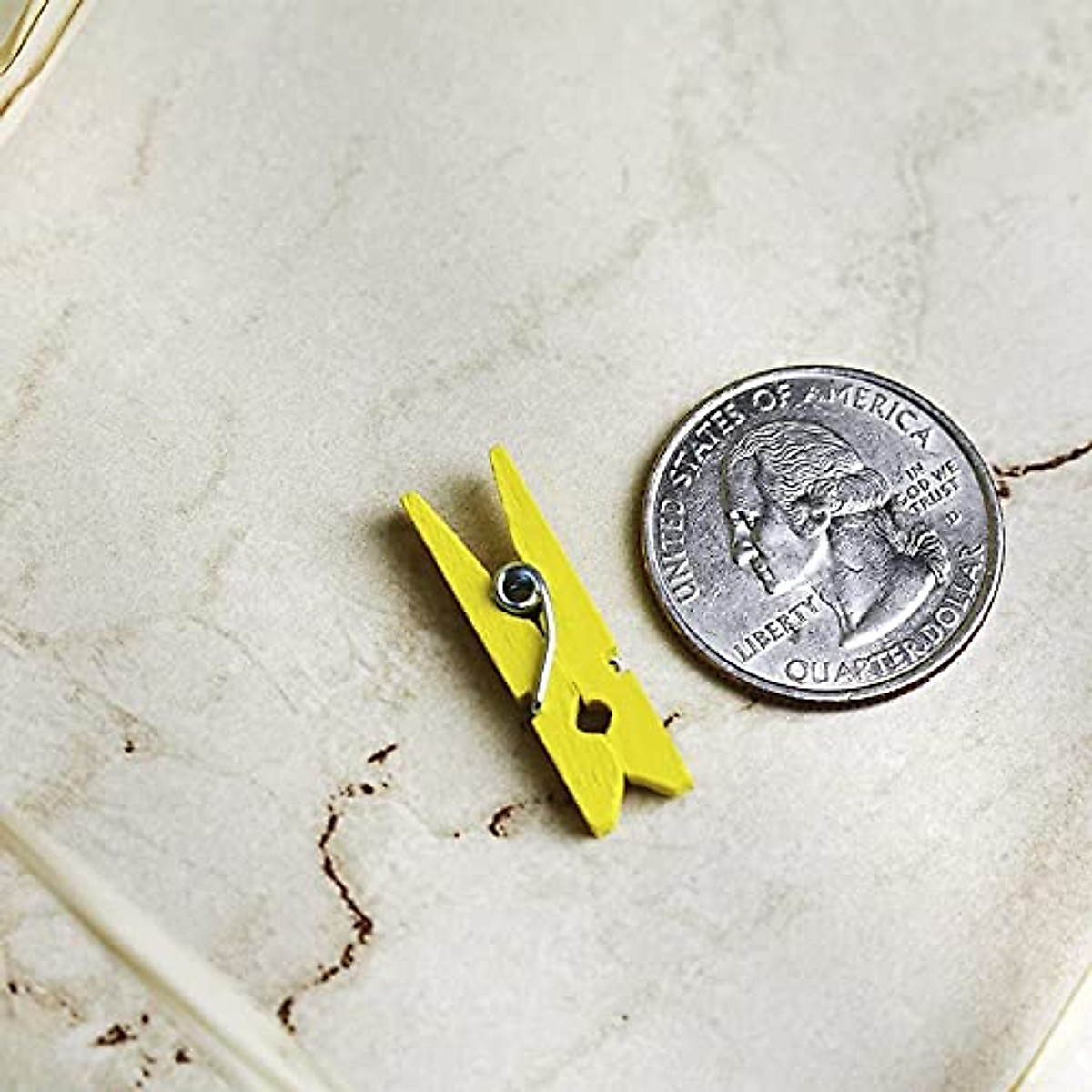 Juvale Mini Wooden Clothespins for Crafts (1 x 0.25 in, 300-Pack)