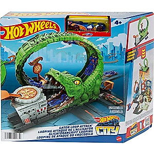 Hot Wheels Toy Car Track Set Gator Loop Attack Playset in Pizza Place with 1:64 Scale Car, Connects to Other Sets