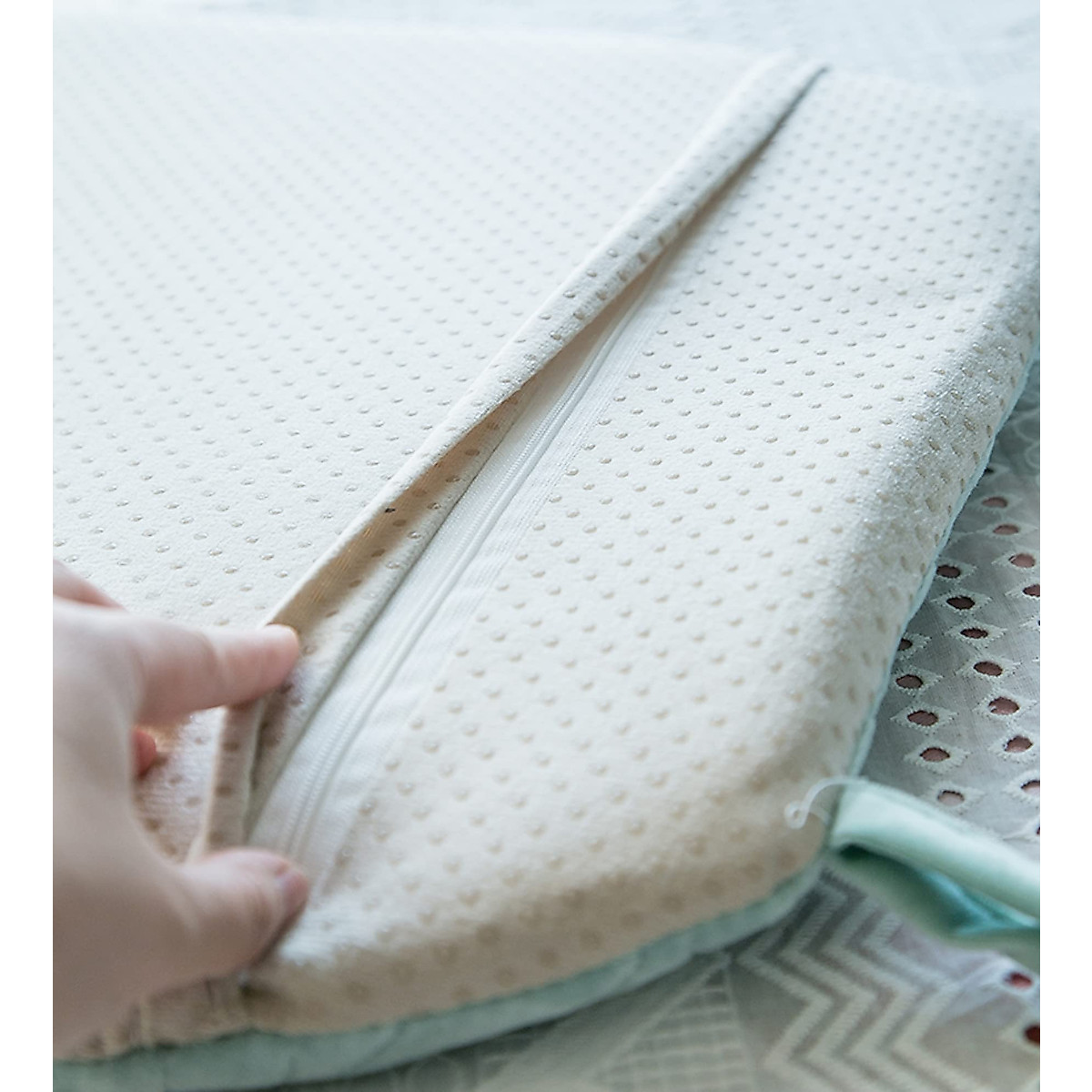 2 Pack Chair Cushions for Dining Chairs Rubber Back U-Shaped Chair Pads with Ties Soft Plush Nonslip Seat Cushions Machine Washable Kitchen Chair Pads,17" x 16" (Yellow)