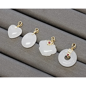 CHOW TAI FOOK Heart Shape Hetian Jade Pendant with 18K Yellow Gold Claws Prong