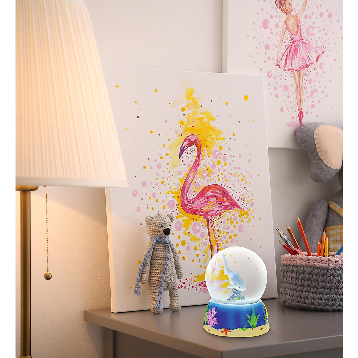 Puzzled Great White Shark Snow Globe - Elegant Sparkly Water Globe with Sparkling Glitter Inside The Animal Snow Globe Figure, Collectible Shark Decor Snow Globe Figurines for Birthdays, Christmas