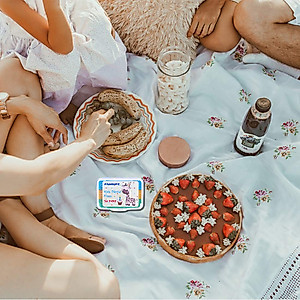 FAMILIFE Floss Picks, 120 Pcs Kid's Dental Floss Cleaner Without Fluoride, Tooth Pick Flossers with 4 Travel Handy Cases, Helps to Fight Tooth Decay and Keep Your Kids’ Teeth Clean, for Family