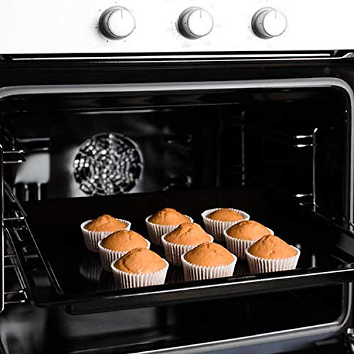 Caperci Standard White Cupcake Liners 500 Count, No Smell, Food Grade & Grease-Proof Baking Cups Paper