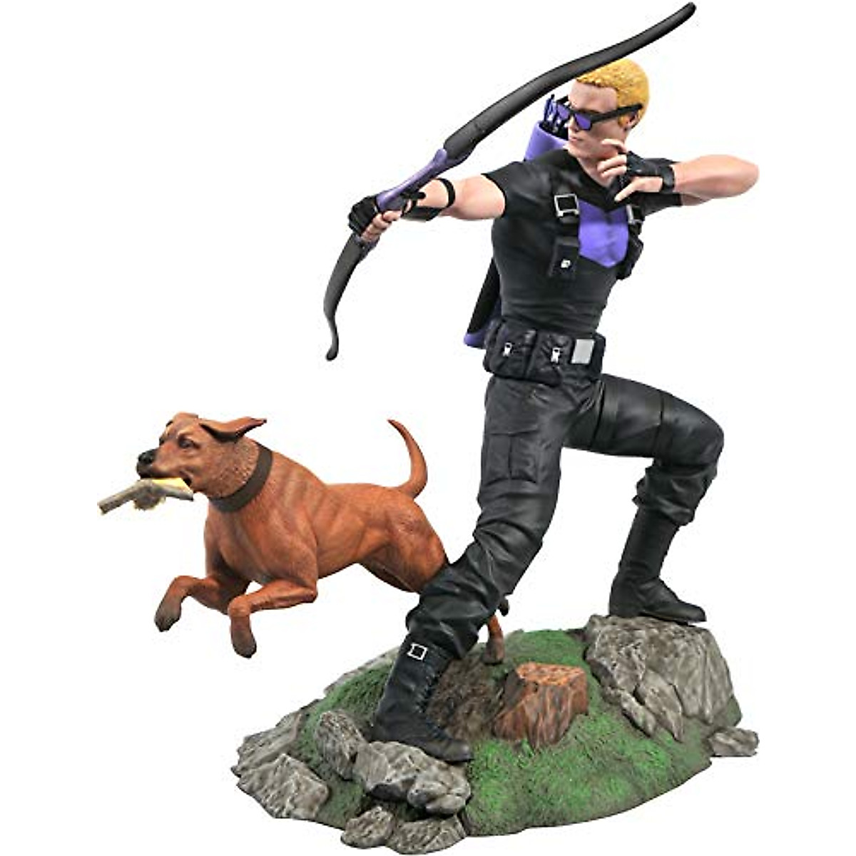 DIAMOND SELECT TOYS Marvel Gallery: Hawkeye PVC Figure, Multicolor, 9 inches