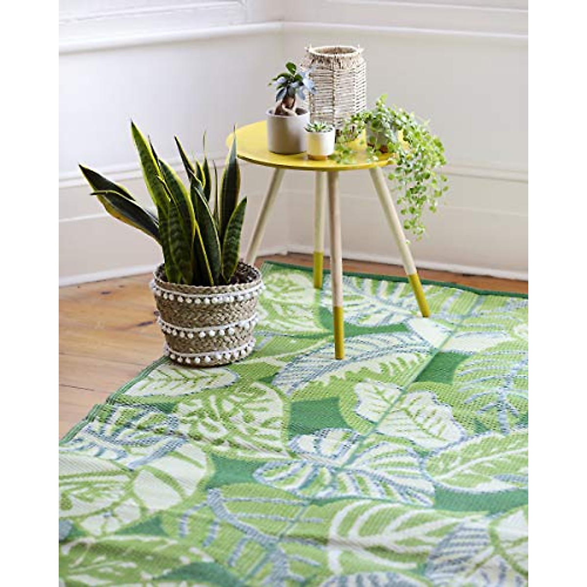 Talking Tables Green Tropical Palm Leaf Waterproof Outdoor Rug | Plastic, Lightweight & Non Slip Mat with Double-Sided Jungle Leaves Pattern | for Garden, Patio, Decking, Bathroom, Utility, Picnic