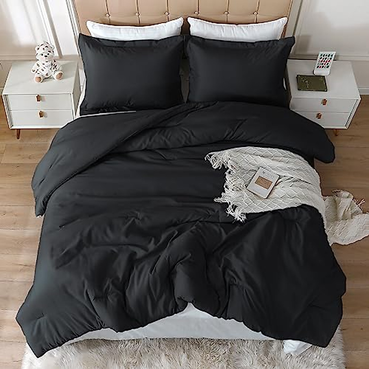 MUXHOMO Queen Comforter Set, Black Comforter for Queen Size Bed, Soft Warm Bedding Set 3 Pieces for All Seasons, 1 Comforter (88"x88") and 2 Pillow Shams (20"x30")
