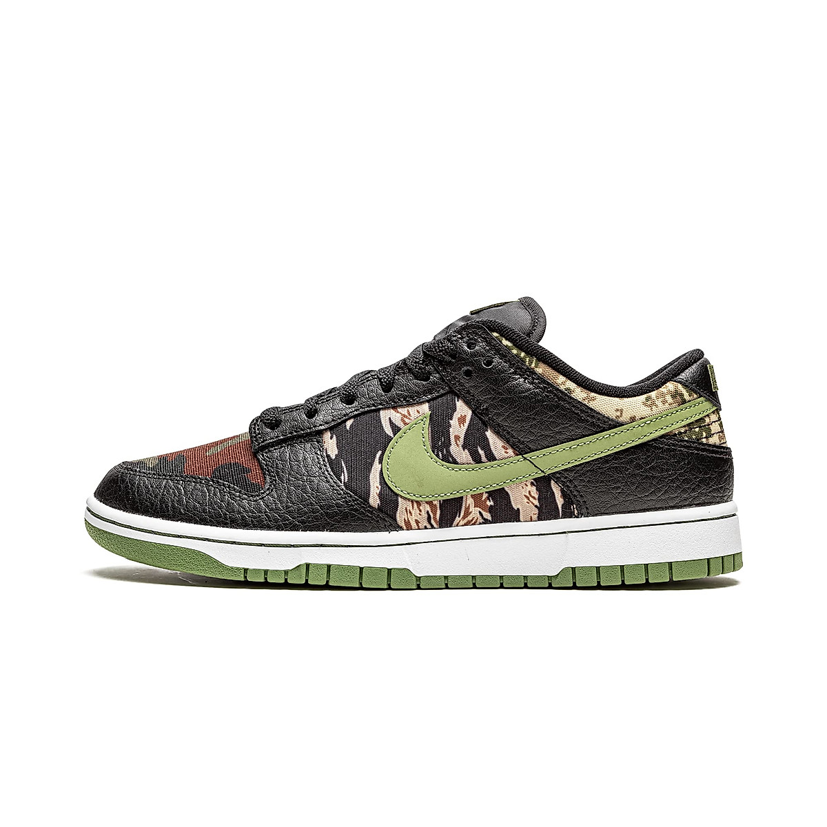 Nike Mens Dunk Low DH0957 001 Black Multi-Camo - Size 9