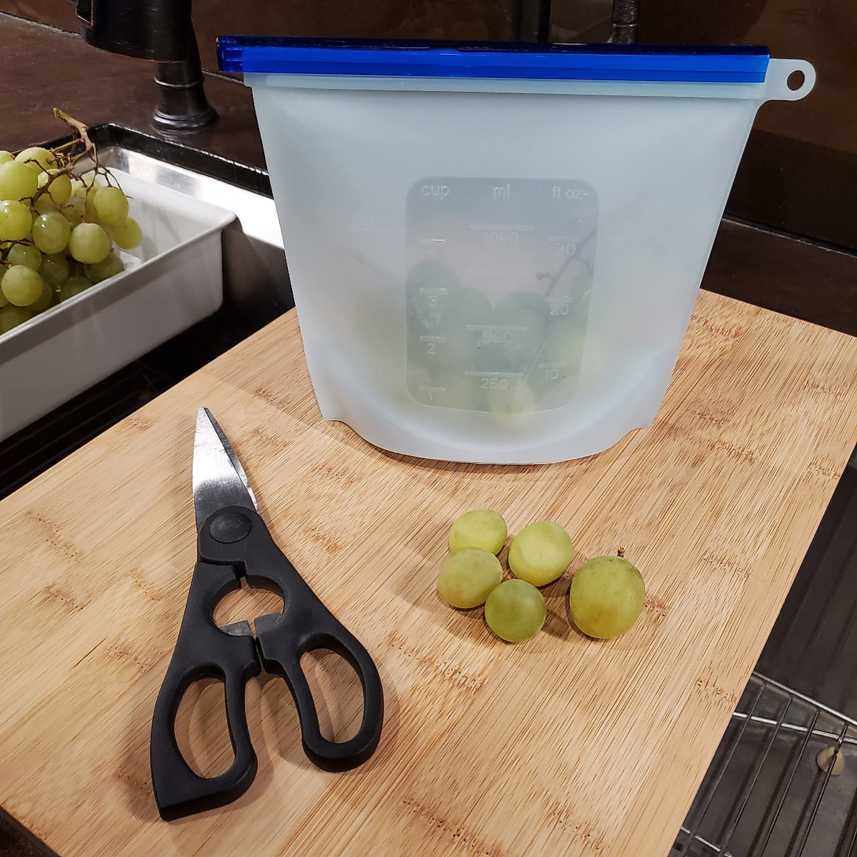 7Penn Silicone Food Storage Bag, 1000mL - 2pk Washable 8 x 6.25in Blue Reusable Food Bags for Sandwiches and Snacks