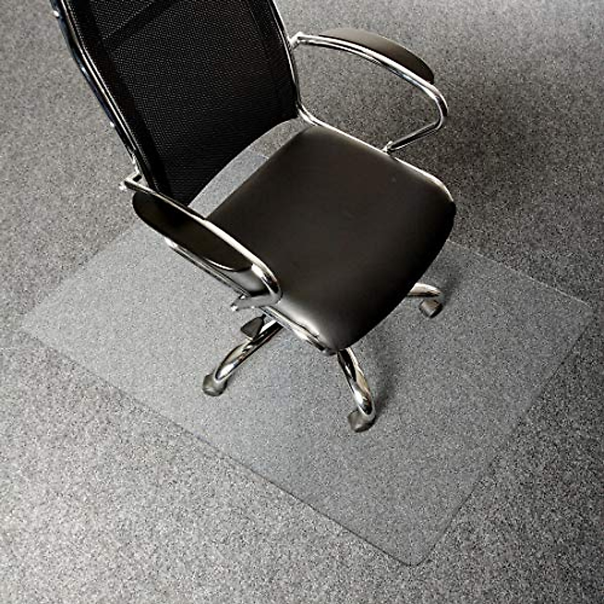 Amazon Basics Polycarbonate Office Chair ‎Rectangular Mat for Low to Medium Pile Carpet, 35 x 47-Inch, Clear