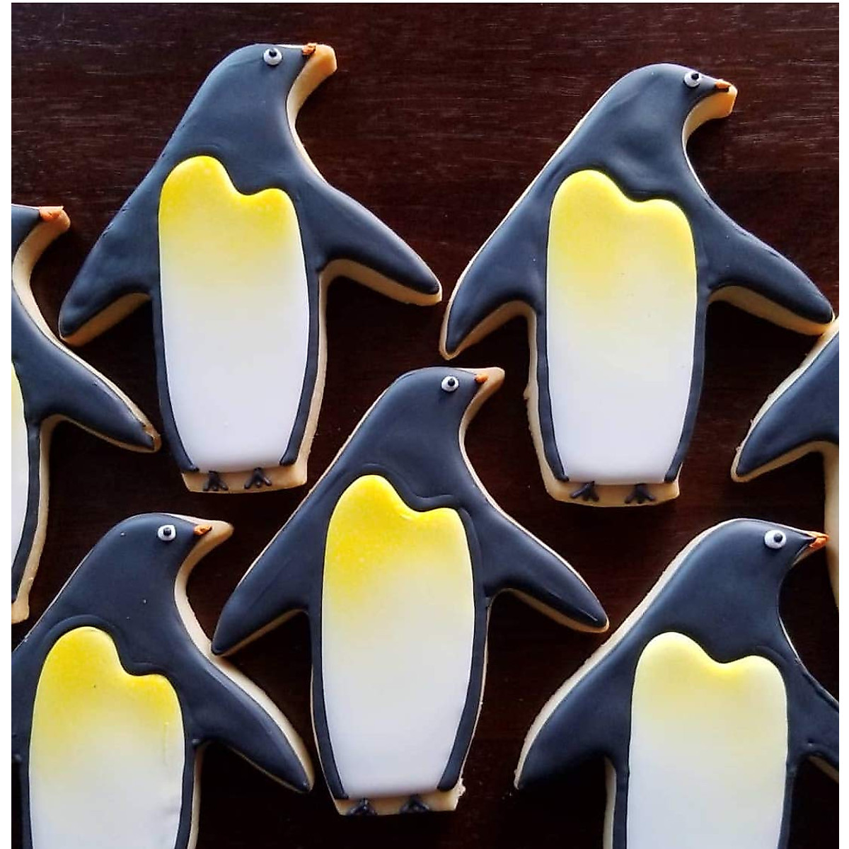 Penguin Cookie Cutter 5"