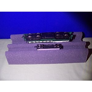 N Foam Locomotive & Car Cradle