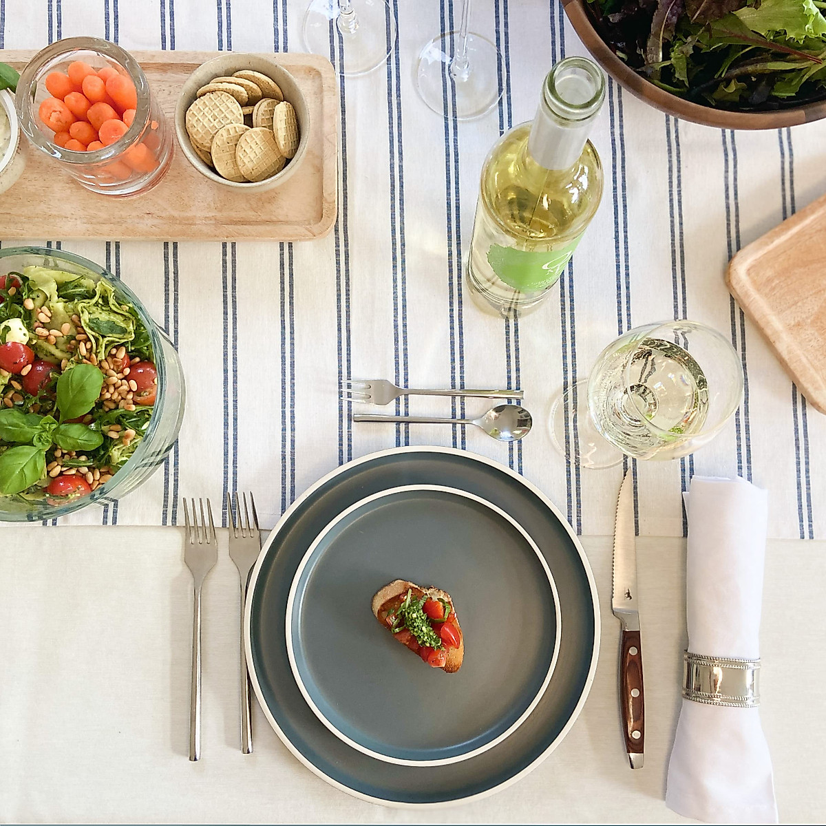 The Dinner Pony Serrated Steak Knives Set of 6 - Wooden Handle, Full Tang and Triple Riveted Design in Gift Box - Pakka Wood and High Carbon Stainless Steel